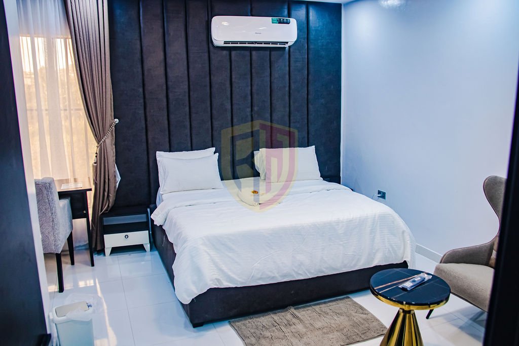 Gallery – robertwarehotel.com