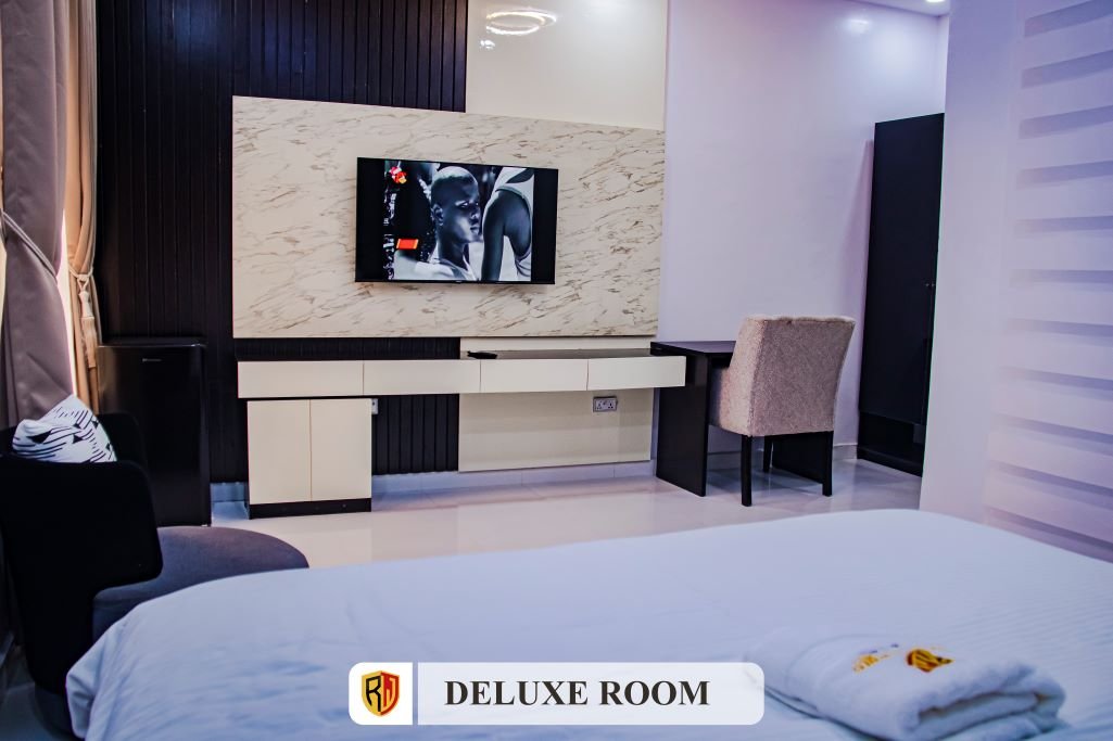 Gallery – robertwarehotel.com